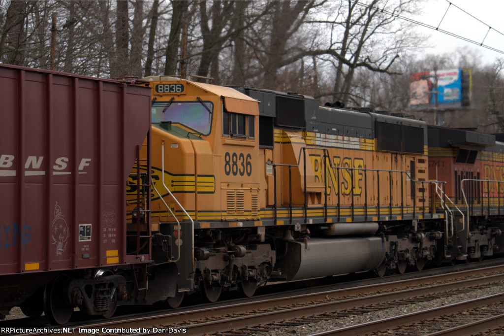BNSF SD70MAC 8836 trails on K040-20